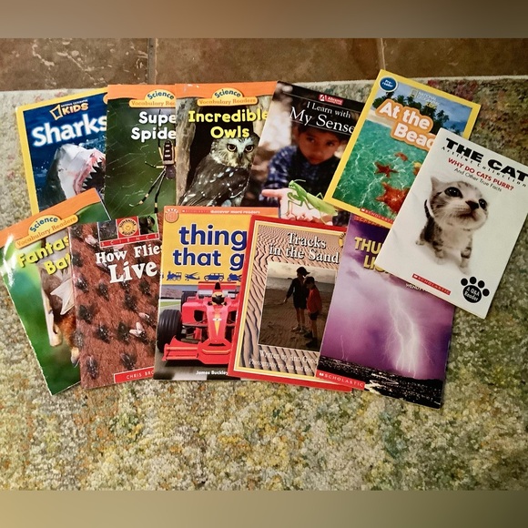 Scholastic | Other | Set Of Nonfiction Early Readers | Poshmark